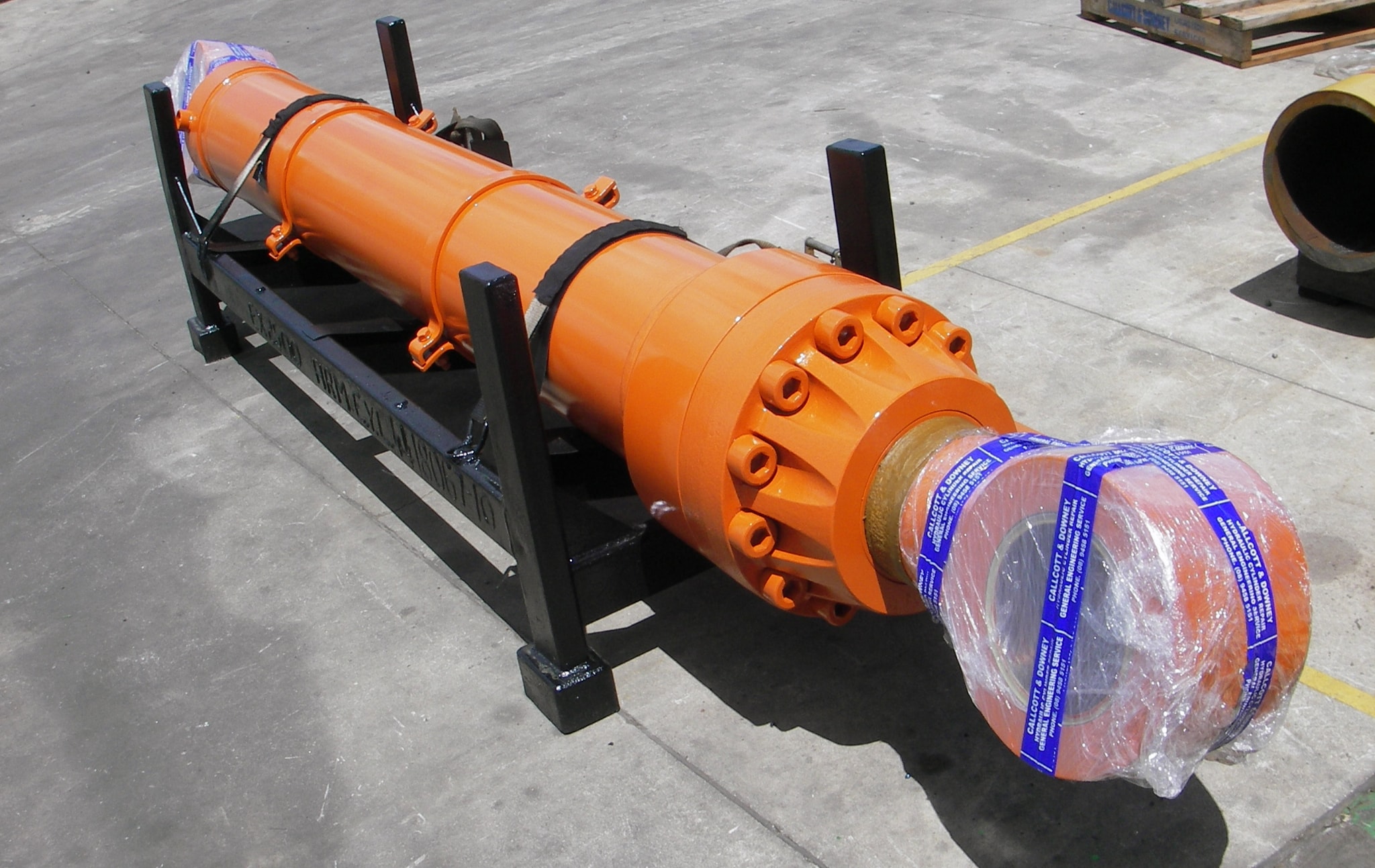 Hitachi Hydraulic Cylinders | Callcott & Downey Engineering